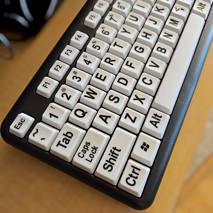 Large Print Computer Keyboard for Seniors White | DISC Surplus Computers